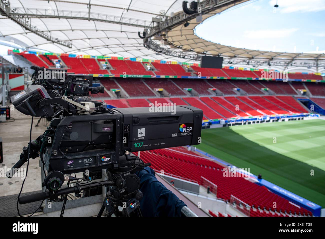Symbolbild / Themenfoto Fujifilm Fujinon TV Kamera von NEP auf der ...