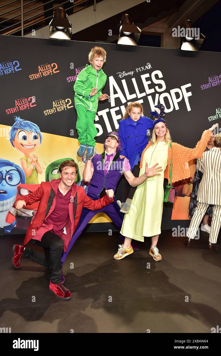 Premiere Alles Steht Kopf 2 Gaben eine Showeinlage am Red Carpet Berlin ...