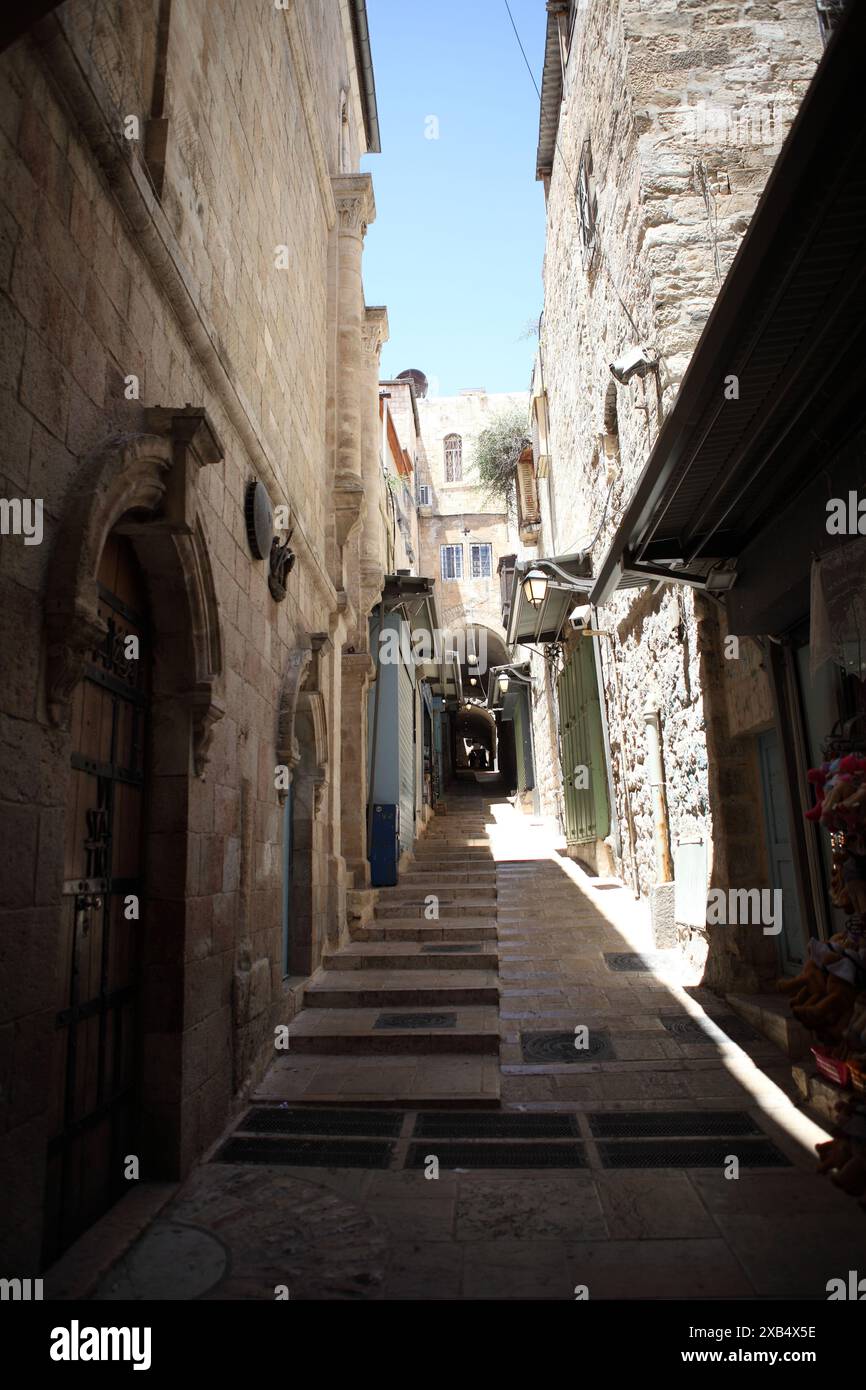 Via Dolorosa, 6th Station of the Cross, here Veronica wiped Jesus ...