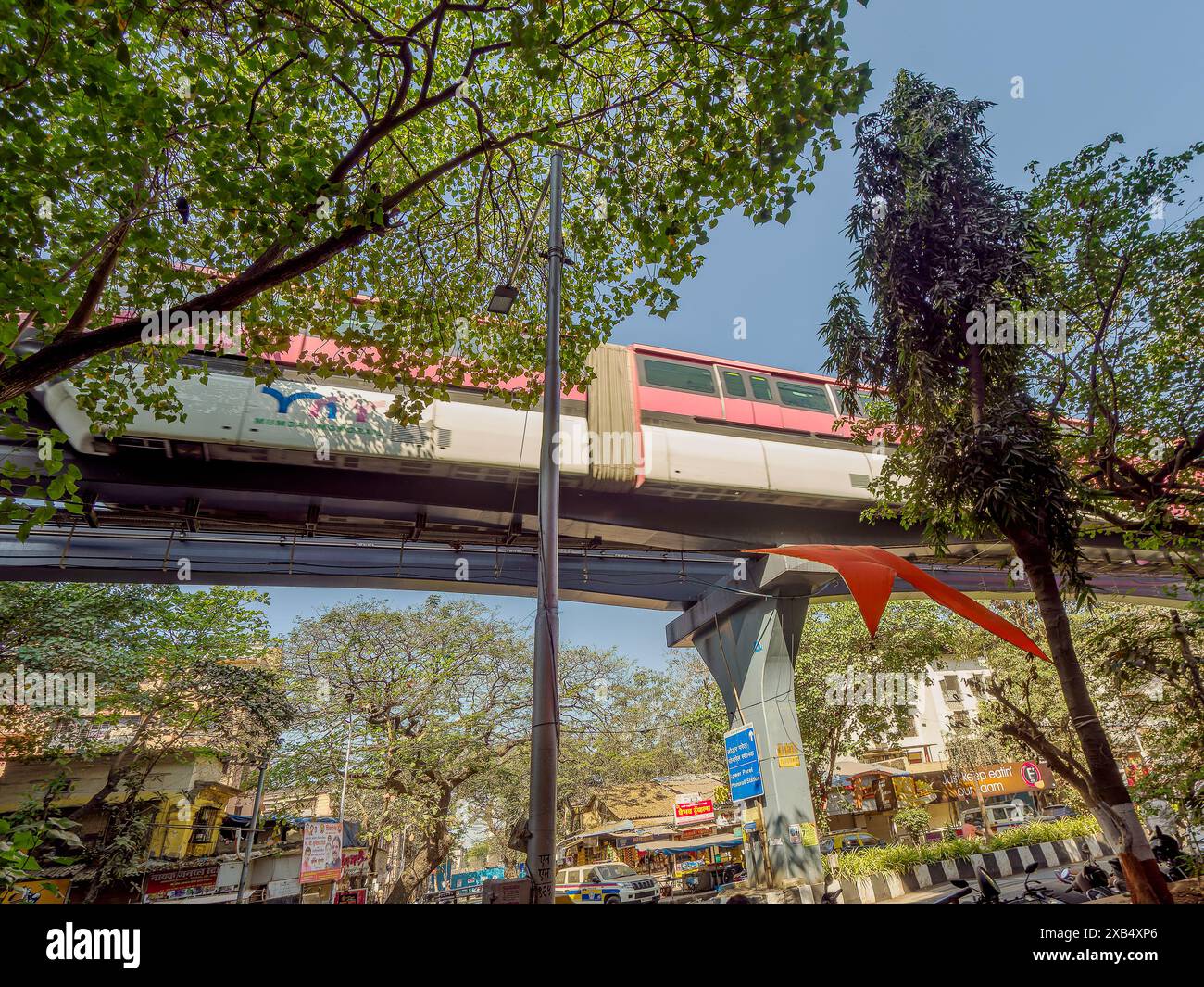 30 feet tall hi-res stock photography and images - Alamy