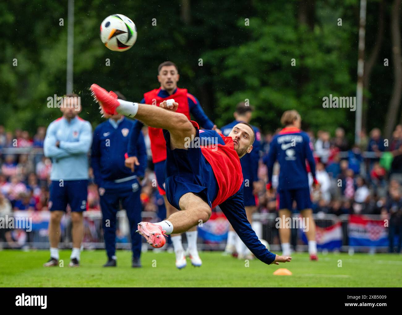 Neuruppin, Germany. 10th June, 2024. Croatia's Nikola Vlasic trains in ...