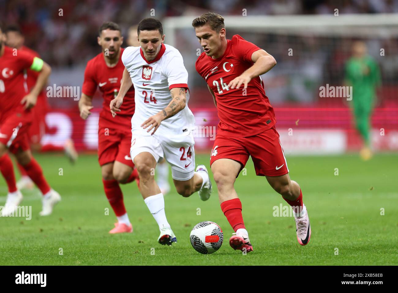 Bartosz Slisz of Poland and Semih Kilicsoy of Turkiye during the ...