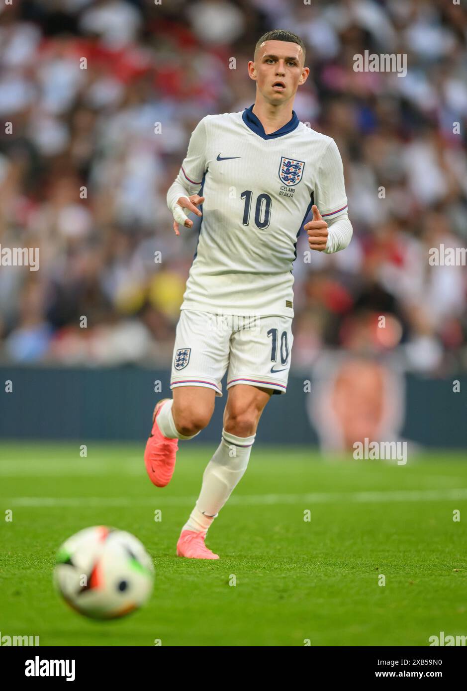 Phil foden england friendly hi-res stock photography and images - Alamy