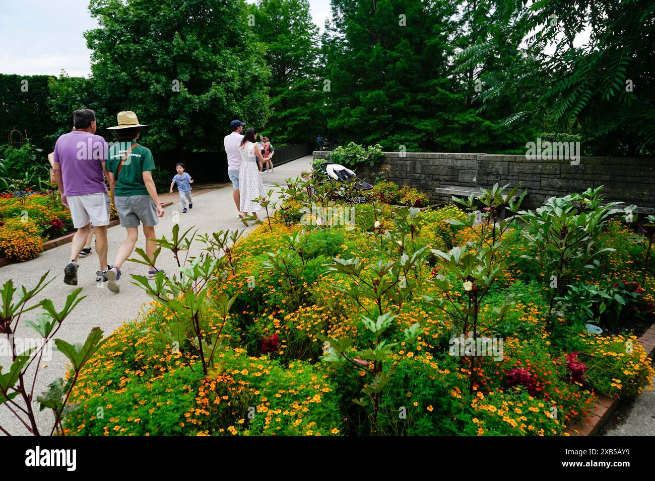 Fruit and Vegetable Garden, Chicago Botanic Garden in Northbrook ...