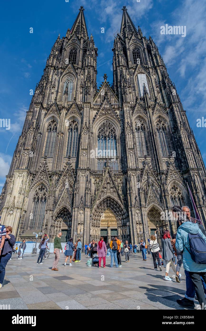 Cologne, Germany - May 22, 2024 : Panoramic view of tourist at the ...
