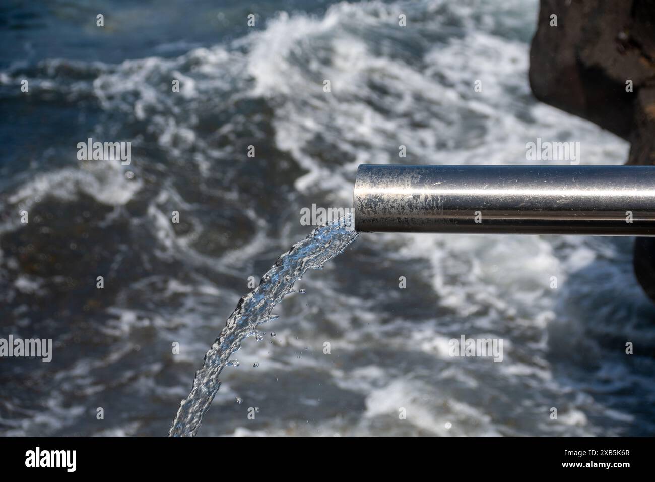 Energía del agua hi-res stock photography and images - Alamy