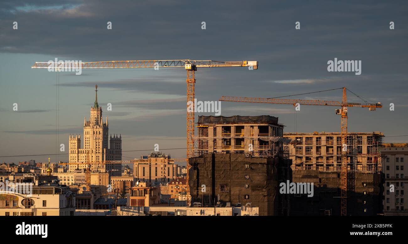April 21, 2023, Moscow, Russia. Construction of the Lavrushensky ...