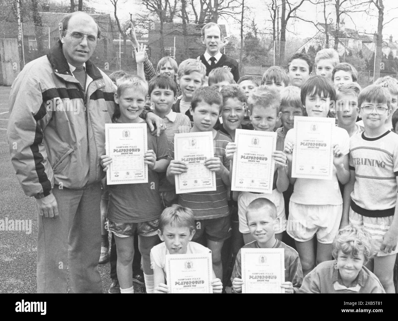 SOCCER AGENT BOB HIGGINS, 1988 PIC MIKE WALKER 1990 Stock Photo - Alamy