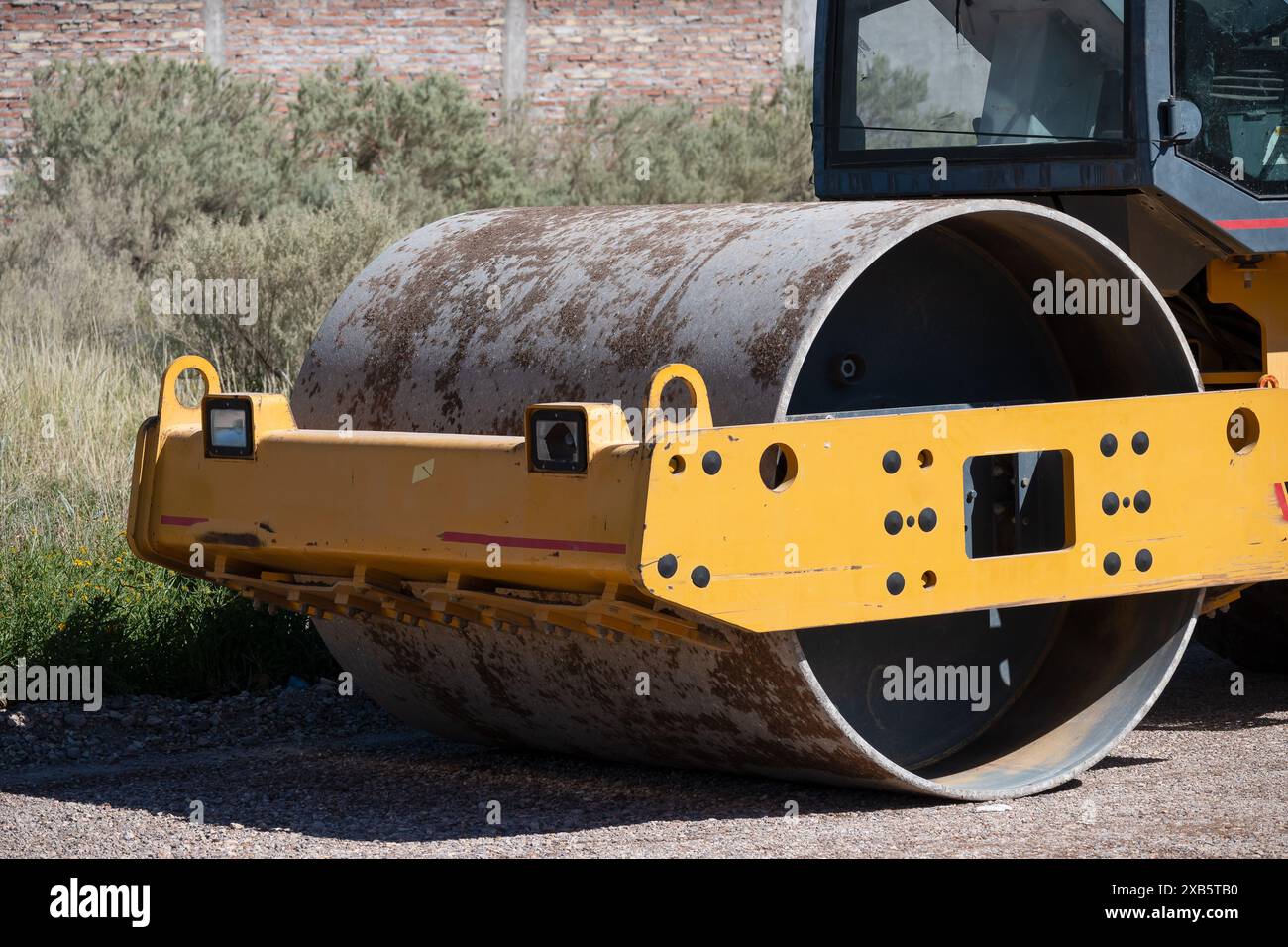 Compacting roller hi-res stock photography and images - Alamy