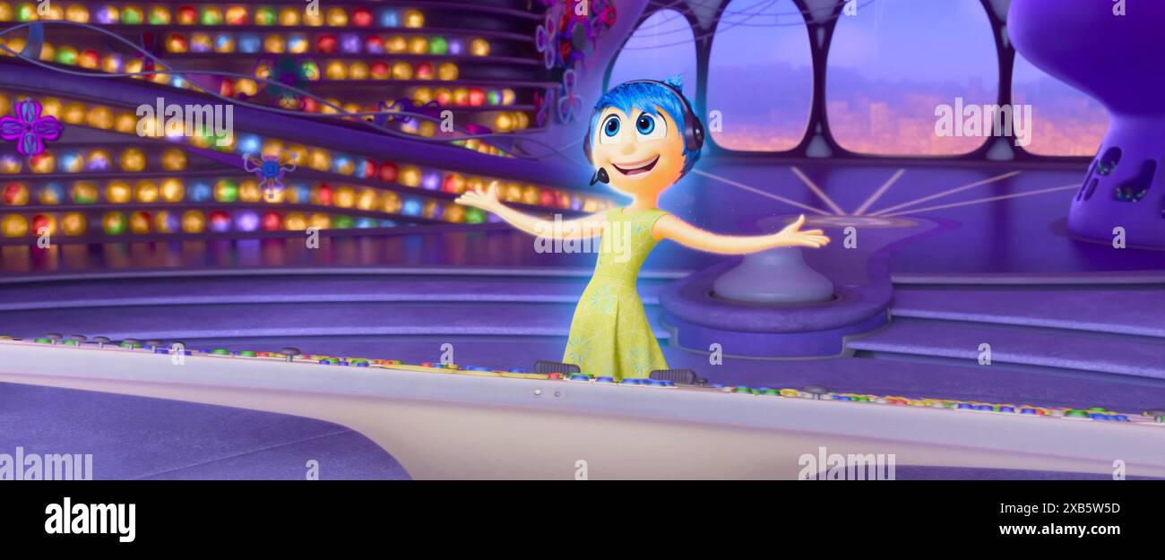 INSIDE OUT 2, Joy (voice: Amy Poehler), 2024. © Walt Disney Studios ...