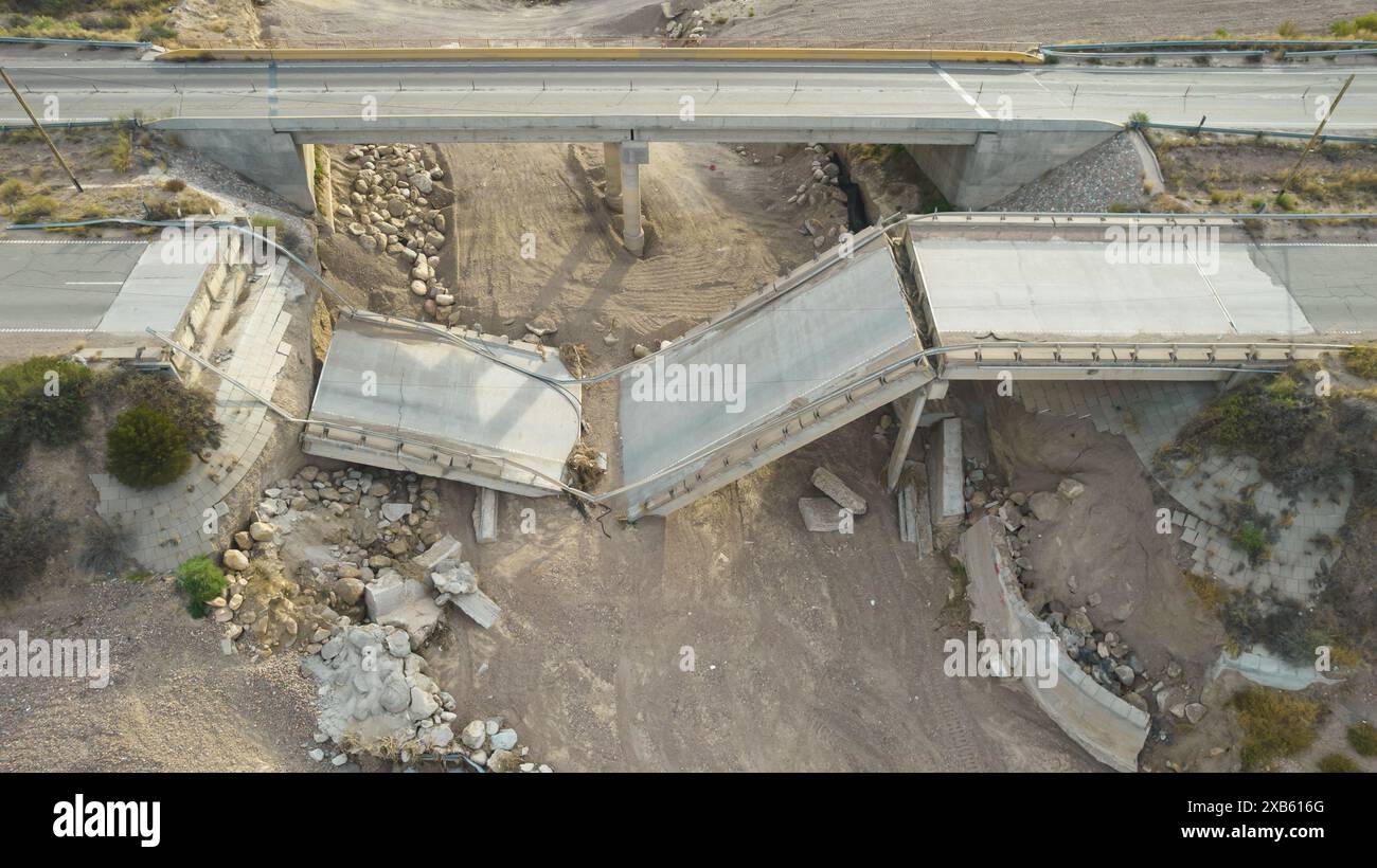 Railway bridge destroyed flood hi-res stock photography and images - Alamy
