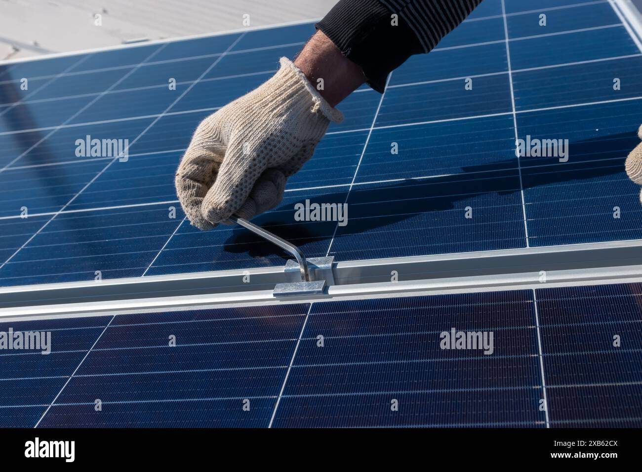 Electricity grid operator hi-res stock photography and images - Alamy