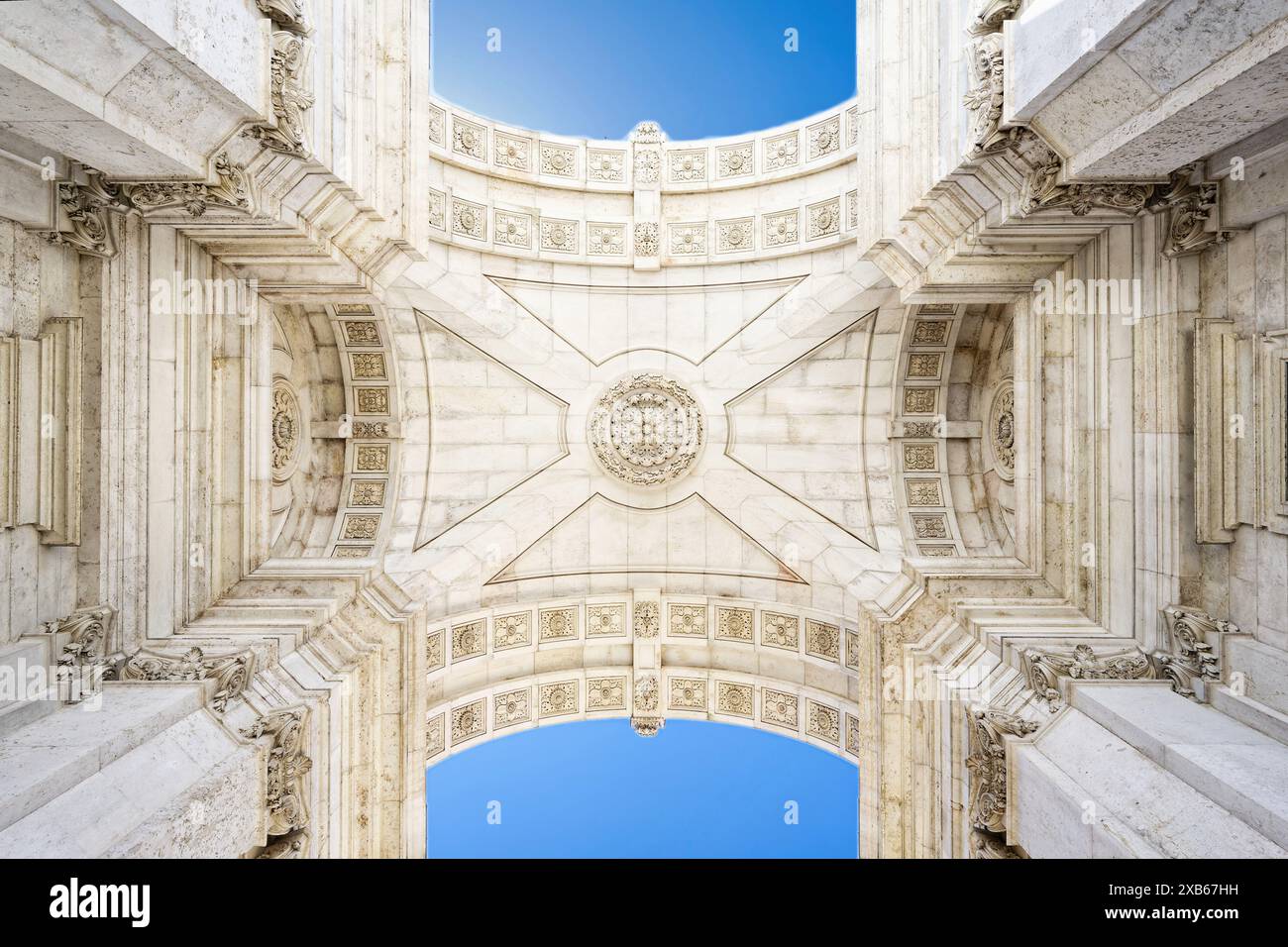 View from below of the construction of the triumphal arch Arco da Rua ...