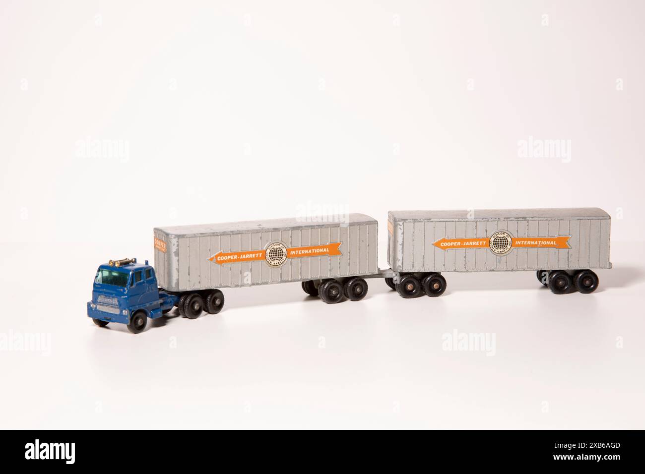 Matchbox Inter-State Double Freighter Tractor - Trailer Stock Photo - Alamy