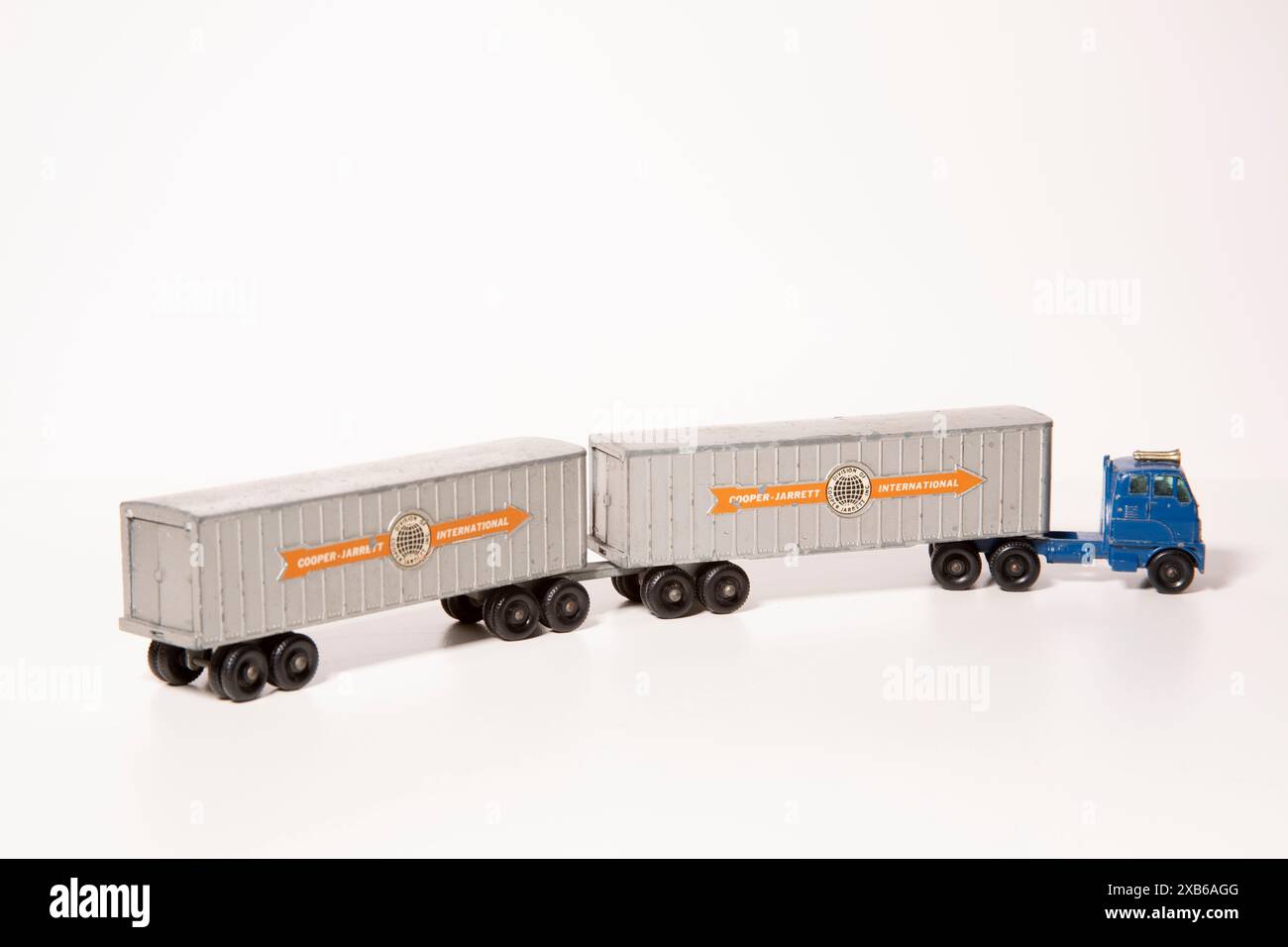 Matchbox Inter-State Double Freighter Tractor - Trailer Stock Photo - Alamy
