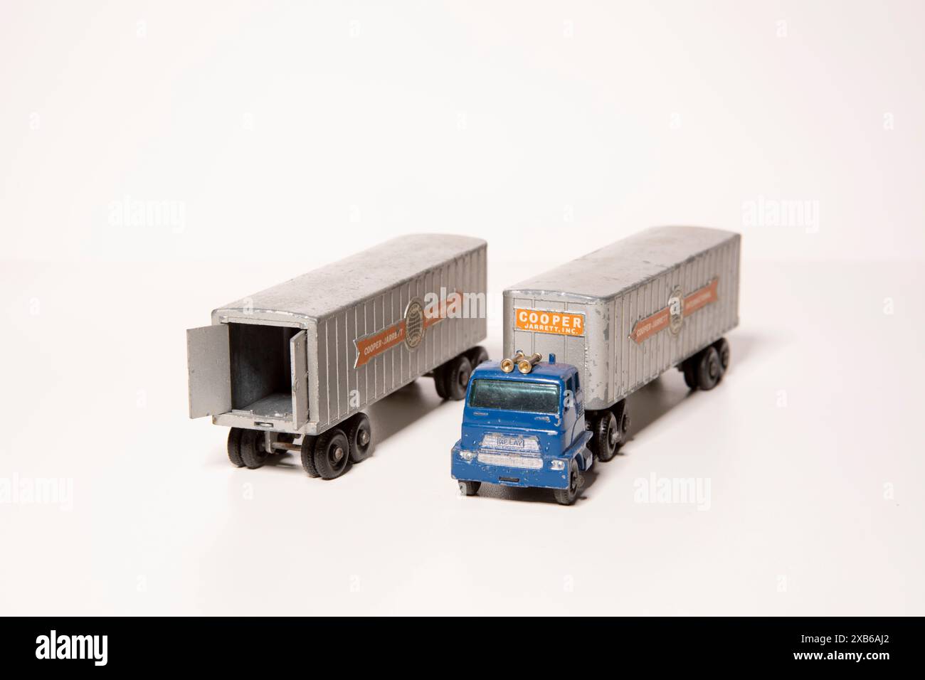 Matchbox Inter-State Double Freighter Tractor - Trailer Stock Photo - Alamy