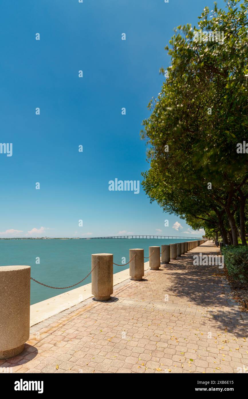 Long exposure seawall hi-res stock photography and images - Alamy