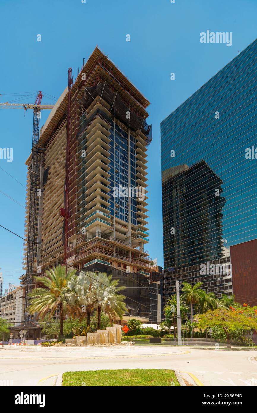 Traffic circle Brickell surrounded by highrise buildings under ...