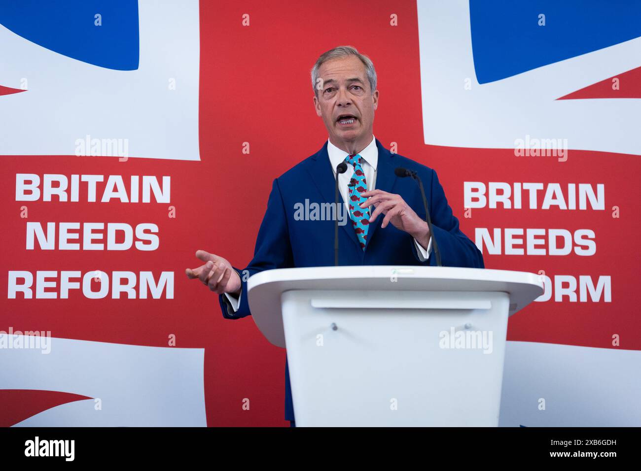 Pledge policy hi-res stock photography and images - Alamy