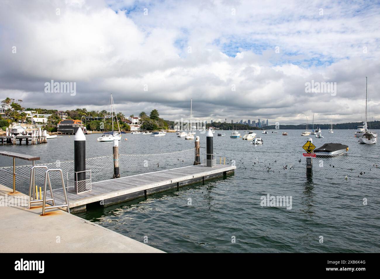 Watsons Bay suburb of Sydney, with Watsons Bay baths swimming area on ...