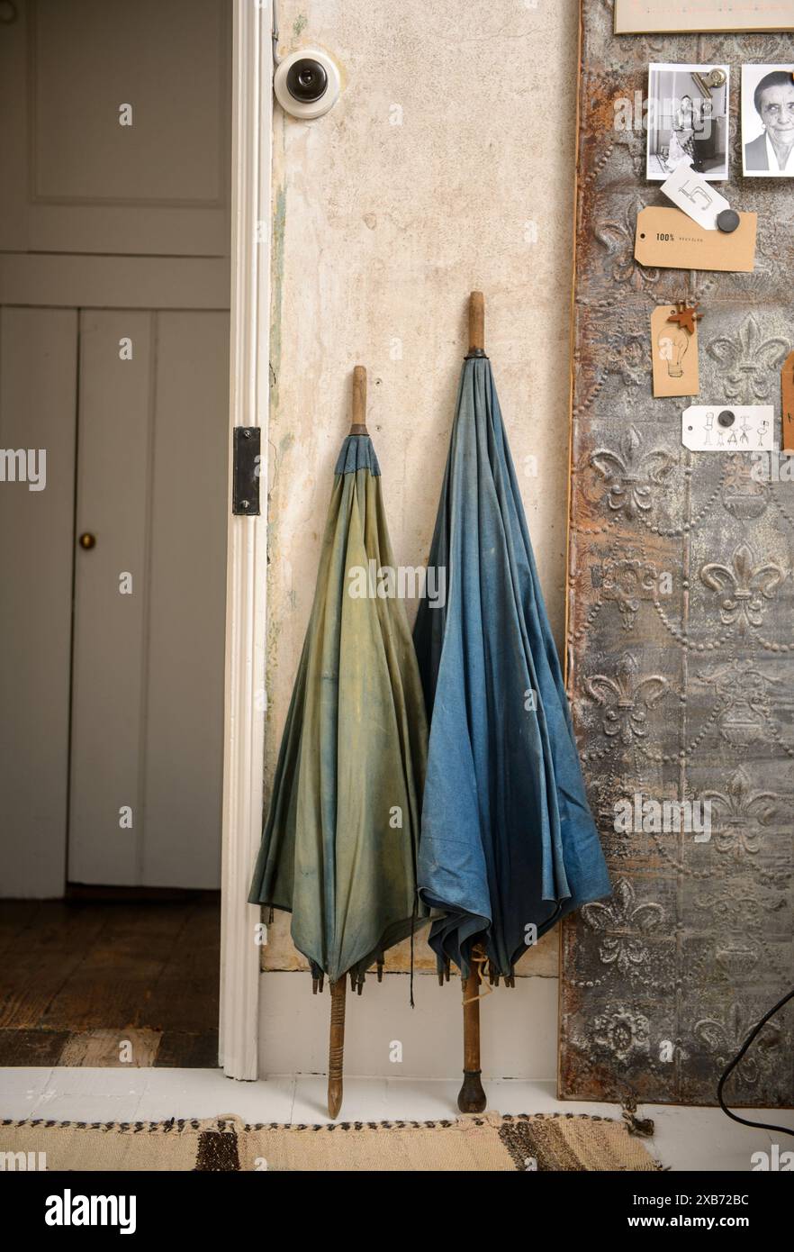 Retro umbrellas hi-res stock photography and images - Alamy