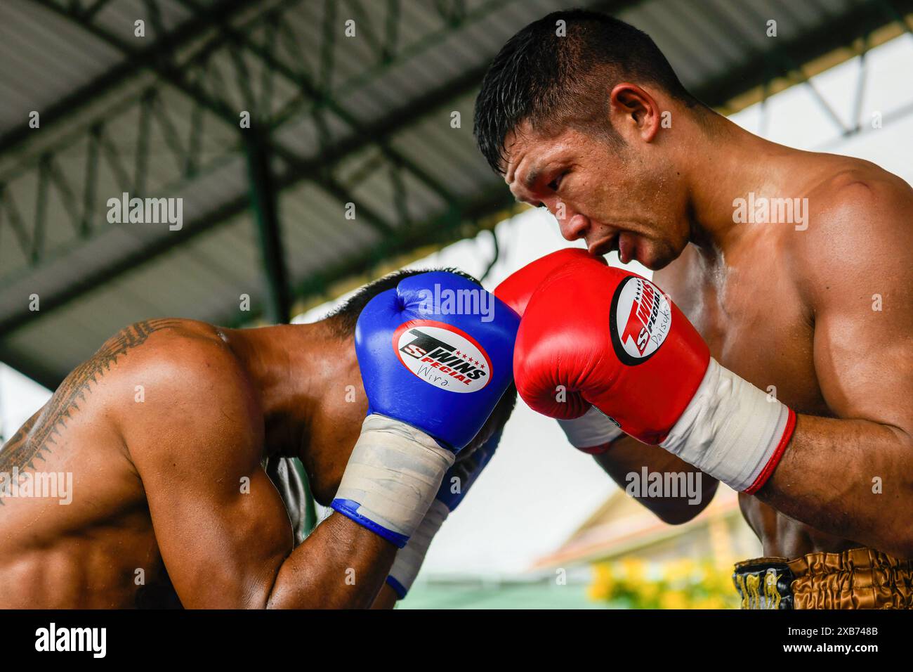 Bangkok, Thailand. 10th June, 2024. Daisuke Sugita (R) and Wira Mikham (L) in action during a ...