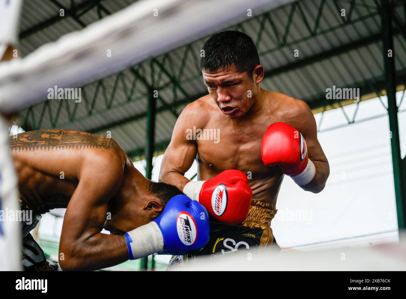 Bangkok, Thailand. 10th June, 2024. Daisuke Sugita (R) and Wira Mikham (L) in action during a ...