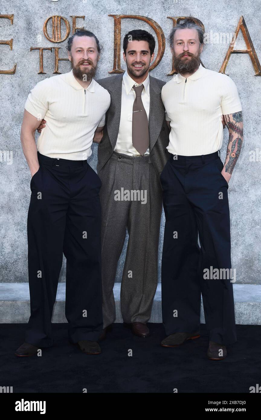 Luke Tittensor, Fabien Frankel und Elliot Tittensor bei der Premiere ...
