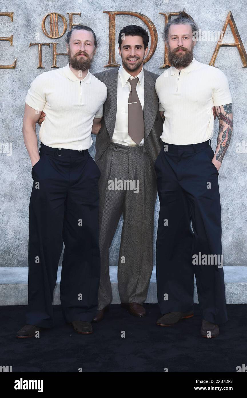 Luke Tittensor, Fabien Frankel und Elliot Tittensor bei der Premiere ...