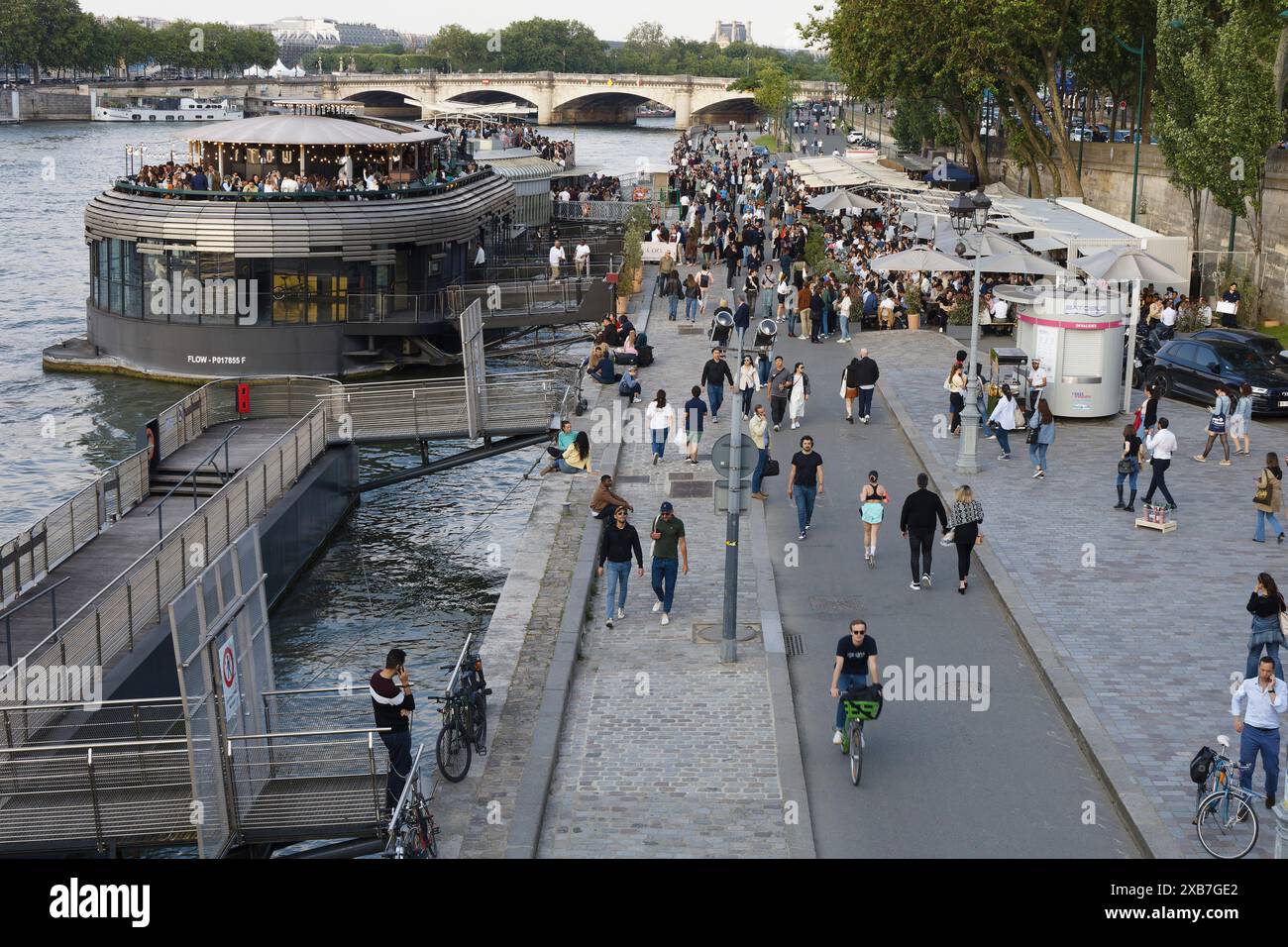 Paris, France. 6th June, 2024. Restaurant Le Flow on the river Seine in ...
