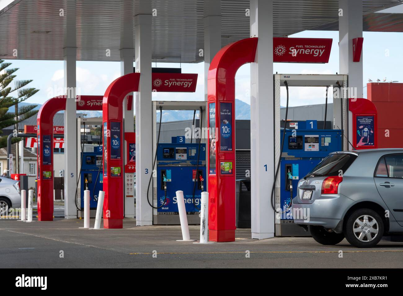 Urban fuel station new zealand hi-res stock photography and images - Alamy