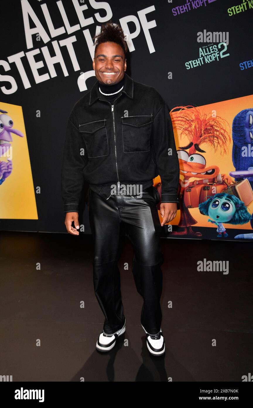 Rick Azas bei der Premiere des Kinofilms Alles steht Kopf 2 / Inside ...