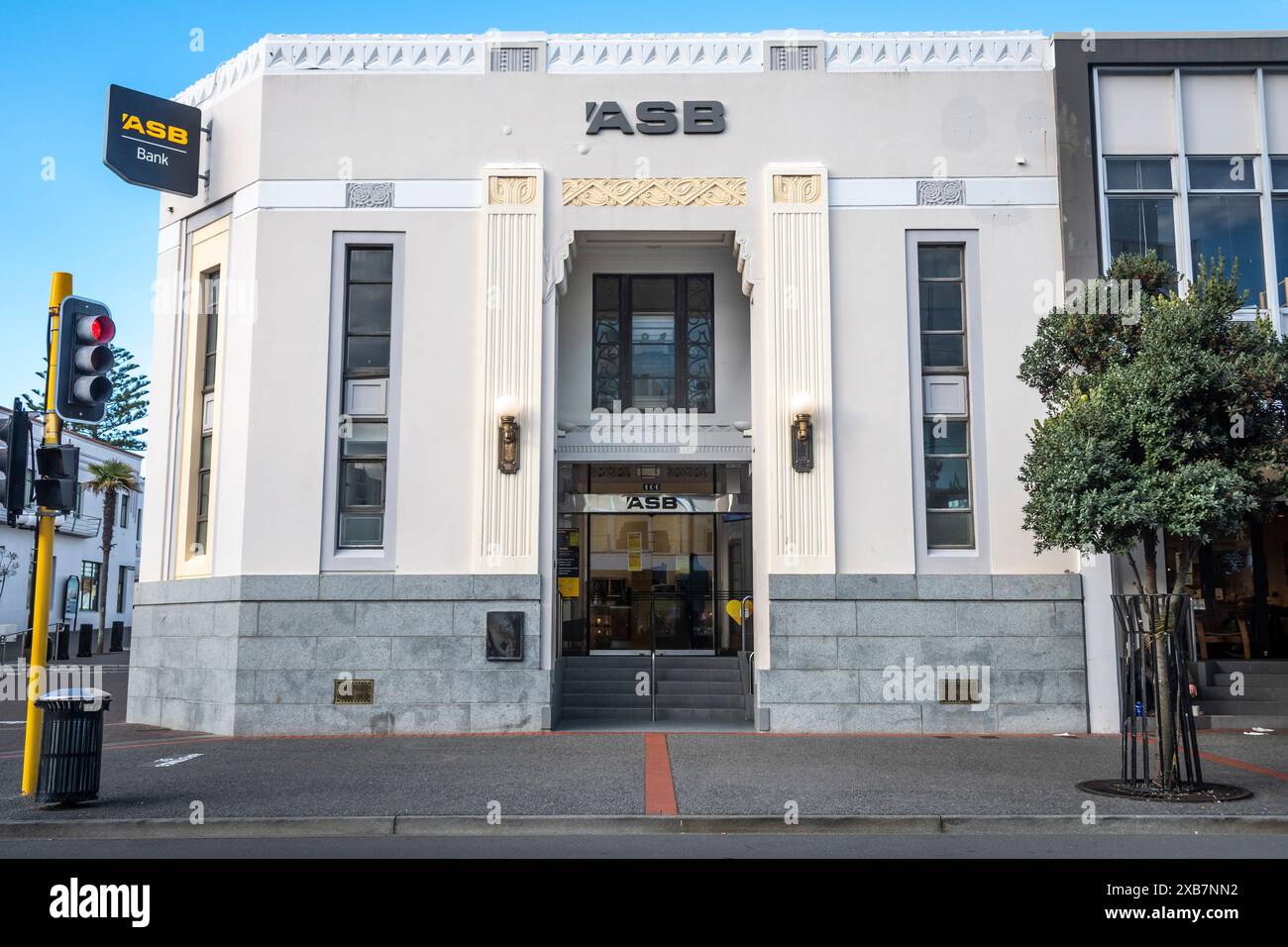 Art Deco building, ASB Bank, Napier, Hawkes Bay, North Island, New ...