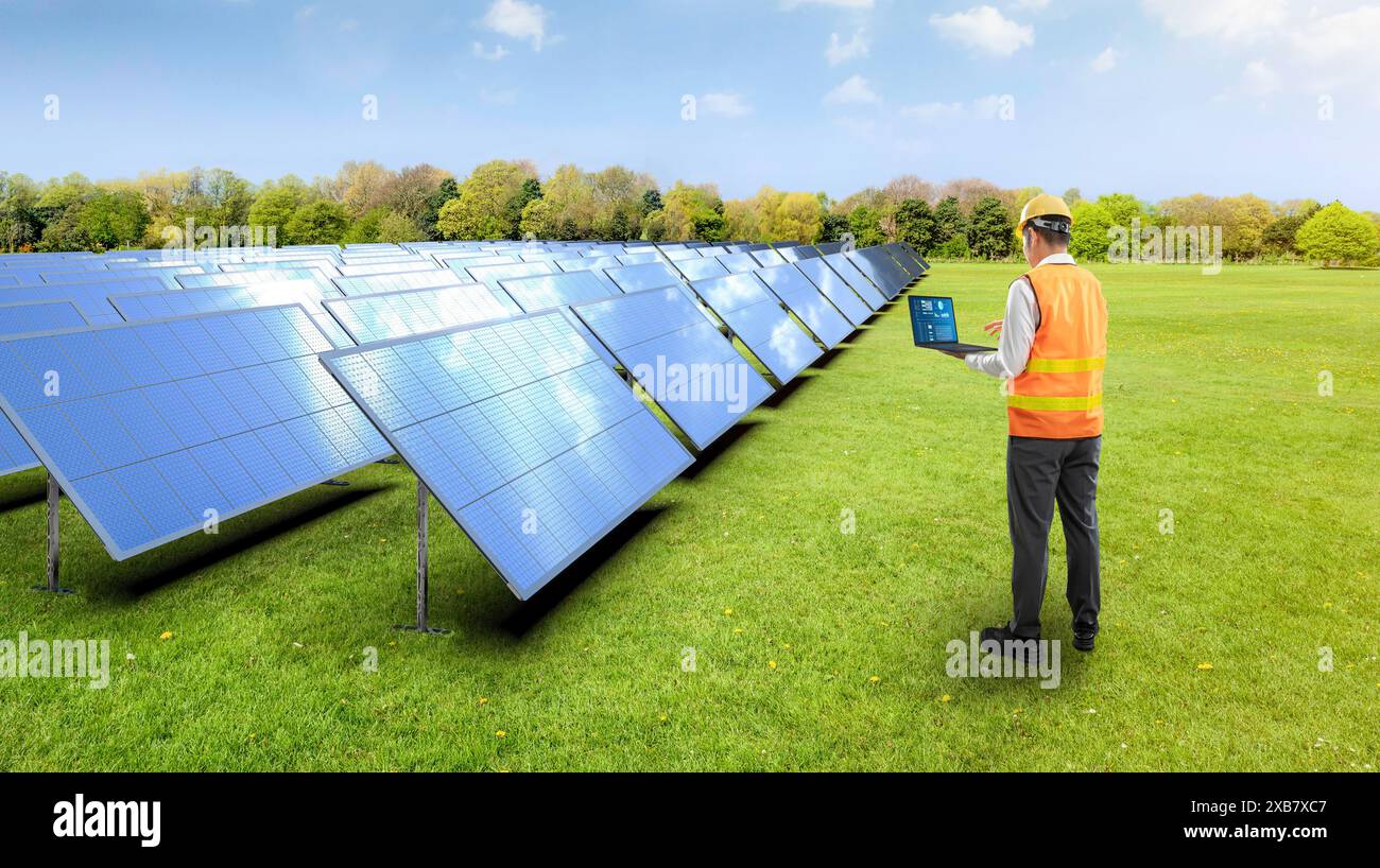Solar construction farm hi-res stock photography and images - Alamy