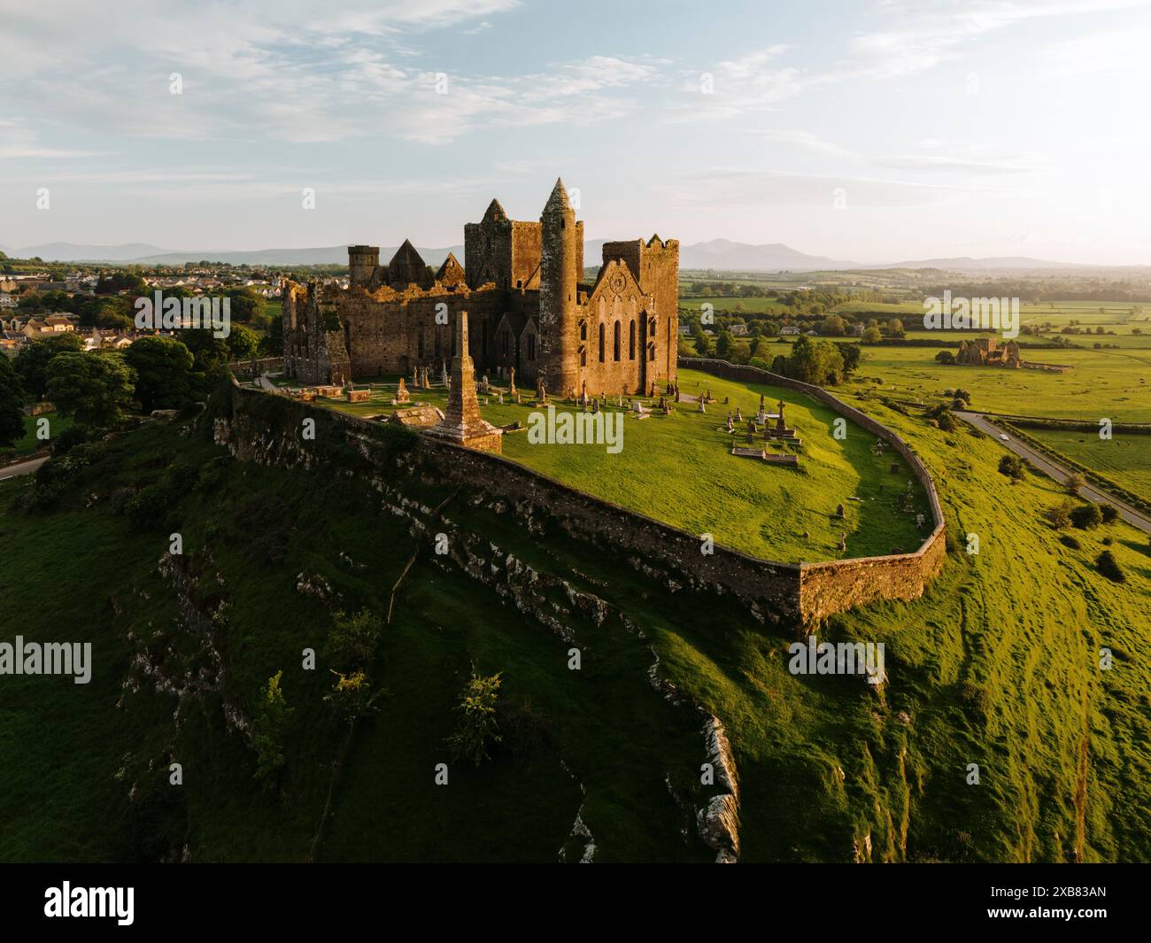 Rock of cashel aerial view hi-res stock photography and images - Alamy