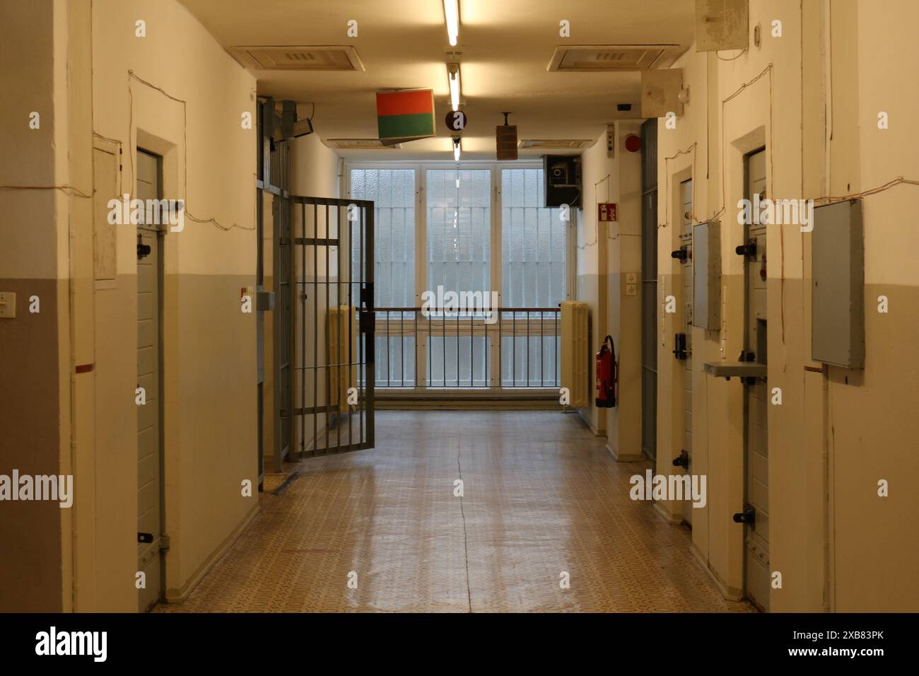 House hallway corridor doors hi-res stock photography and images - Alamy