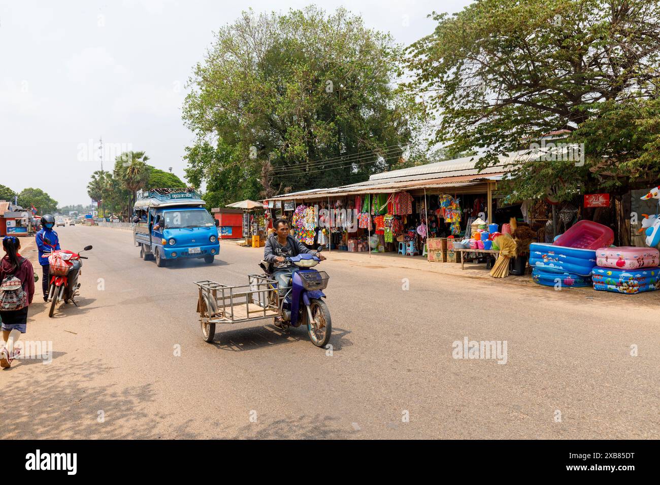 Transport roadside hi-res stock photography and images - Alamy