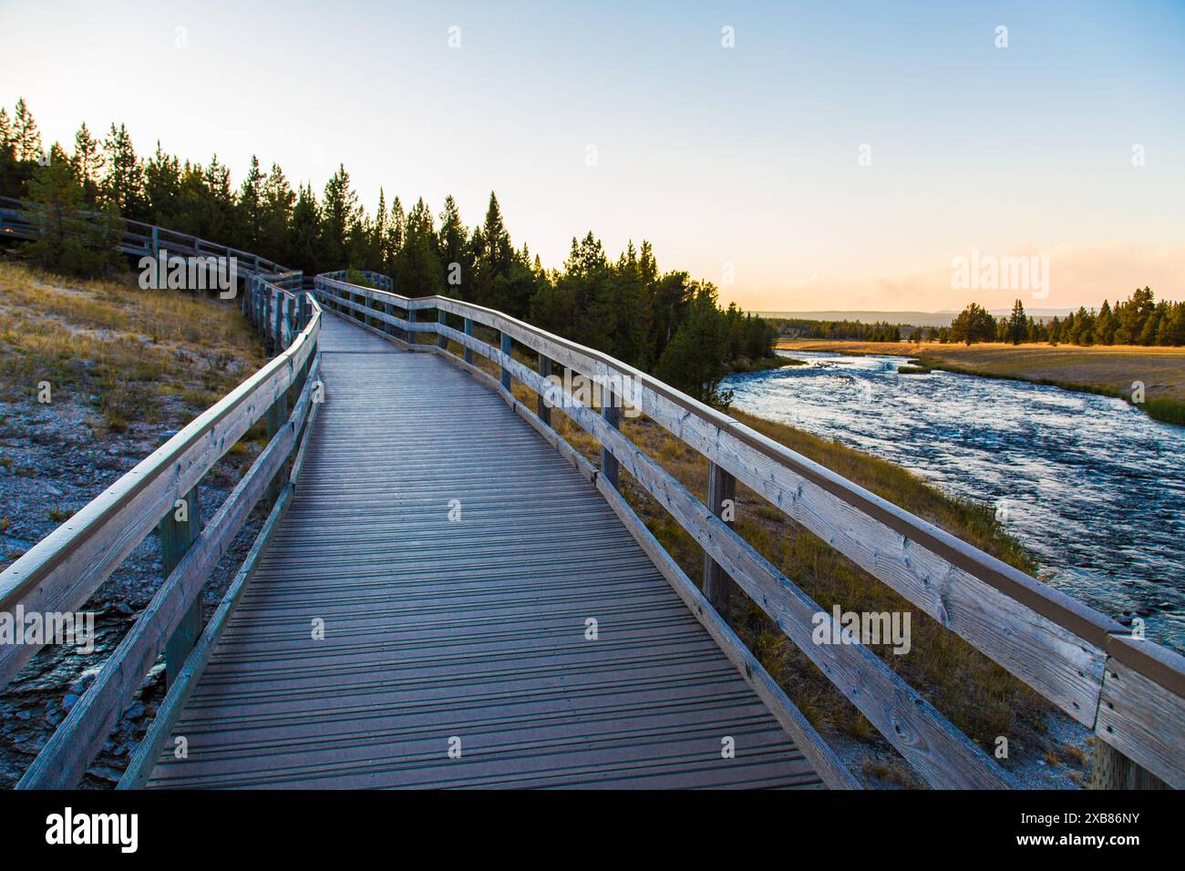 Natural river pathway hi-res stock photography and images - Alamy