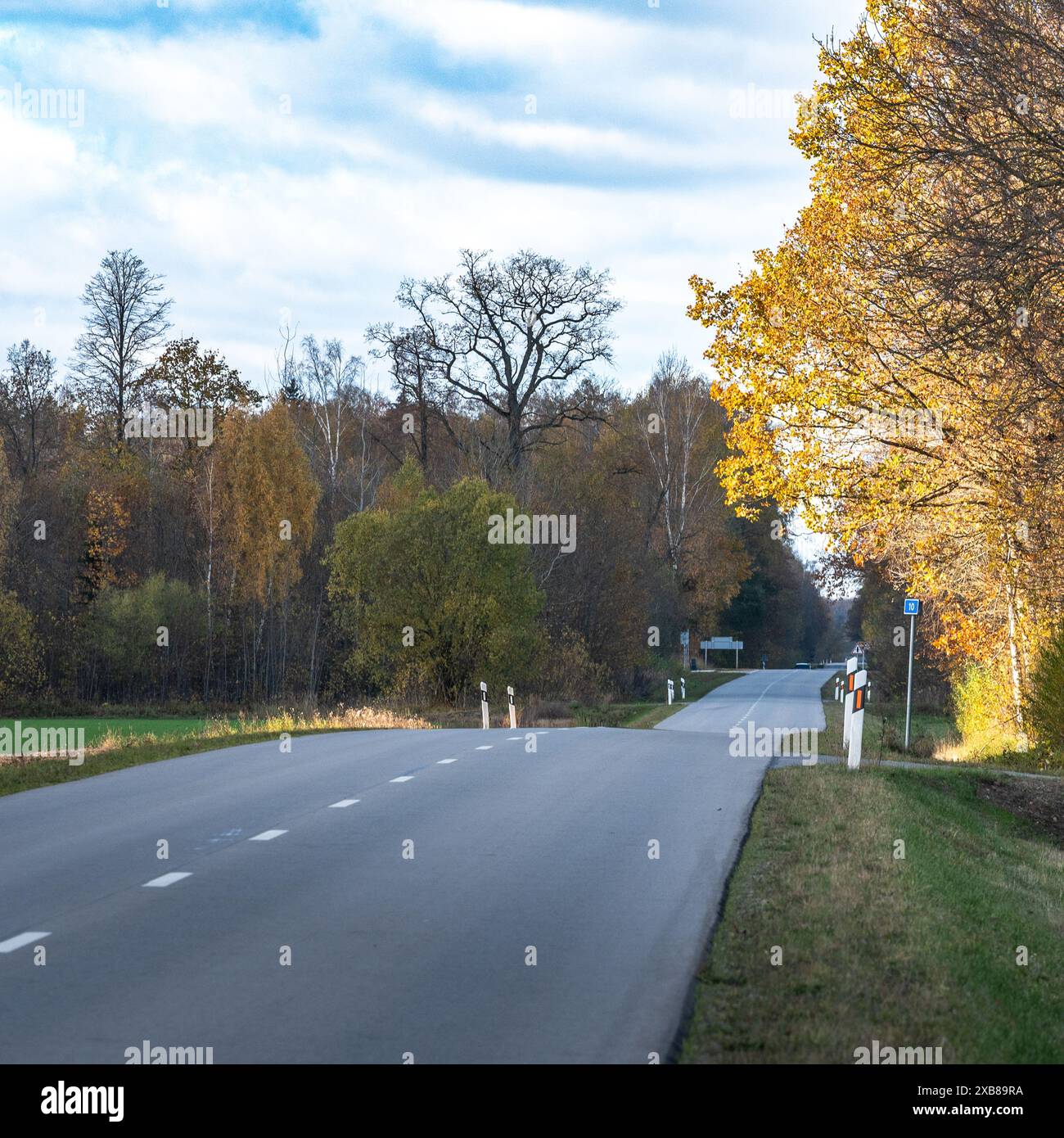 Roadside signs hi-res stock photography and images - Alamy