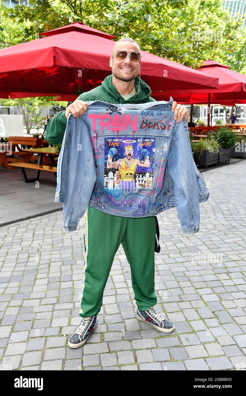 Eric Sindermann bei der Pressekonferenz zum Boxkampf Eric Sindermann vs ...