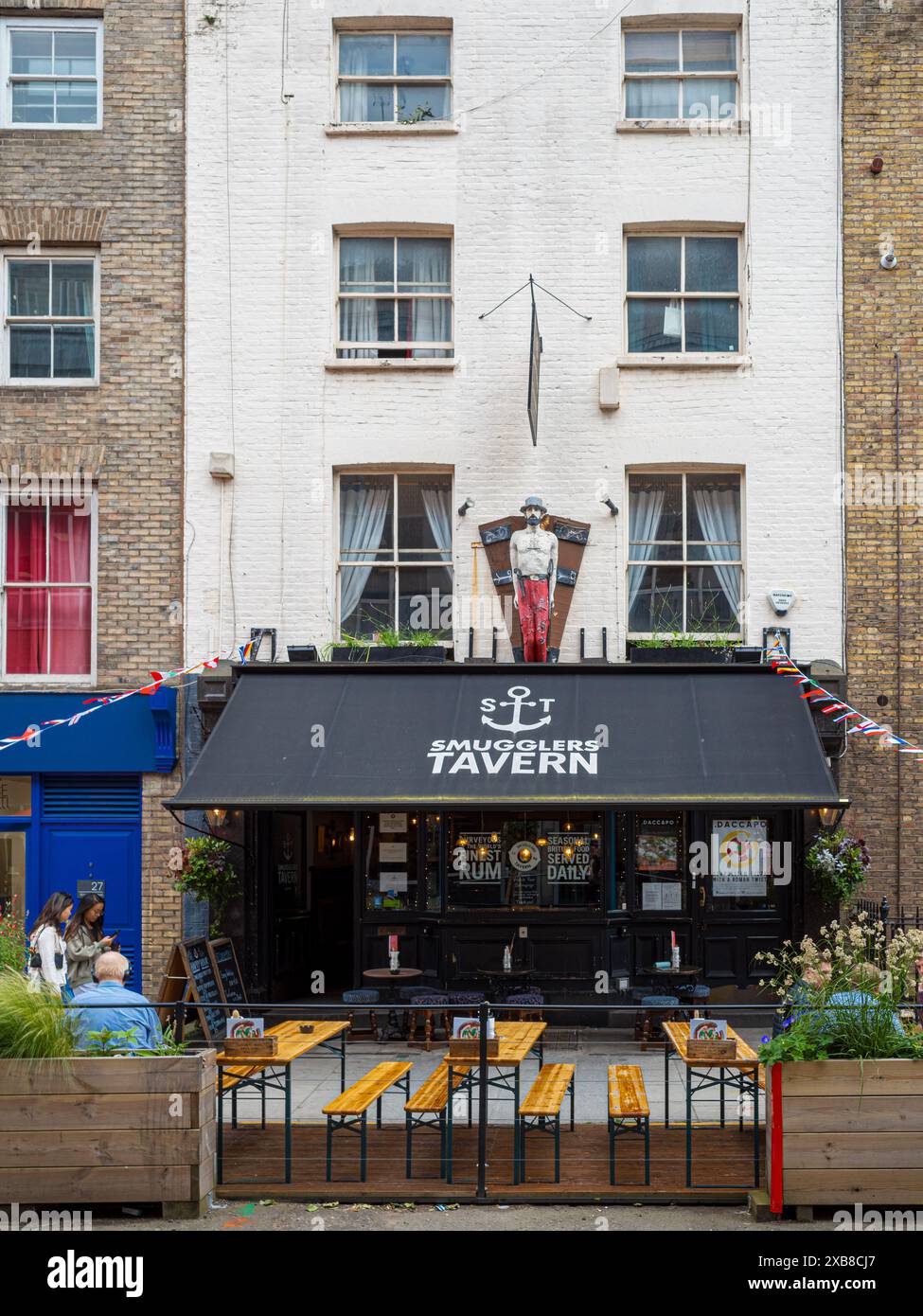 Smugglers Tavern Warren Street London - Independent pub in Fitzrovia ...