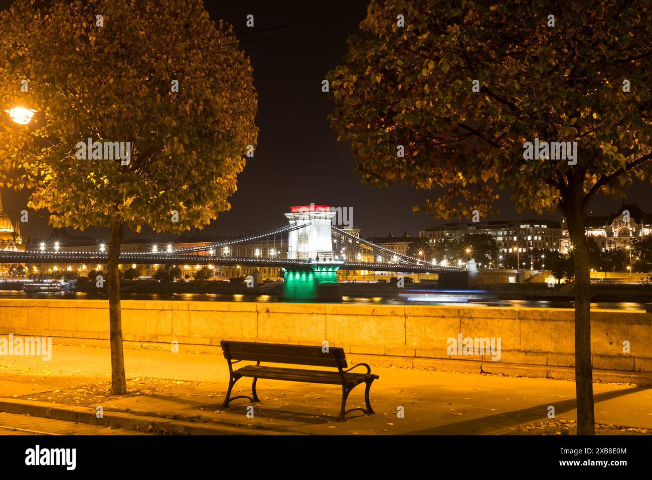 Bench river bridge hi-res stock photography and images - Alamy