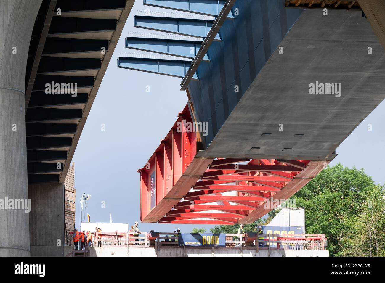 11 June 2024, Hesse, Wiesbaden: The last part of the northern structure ...