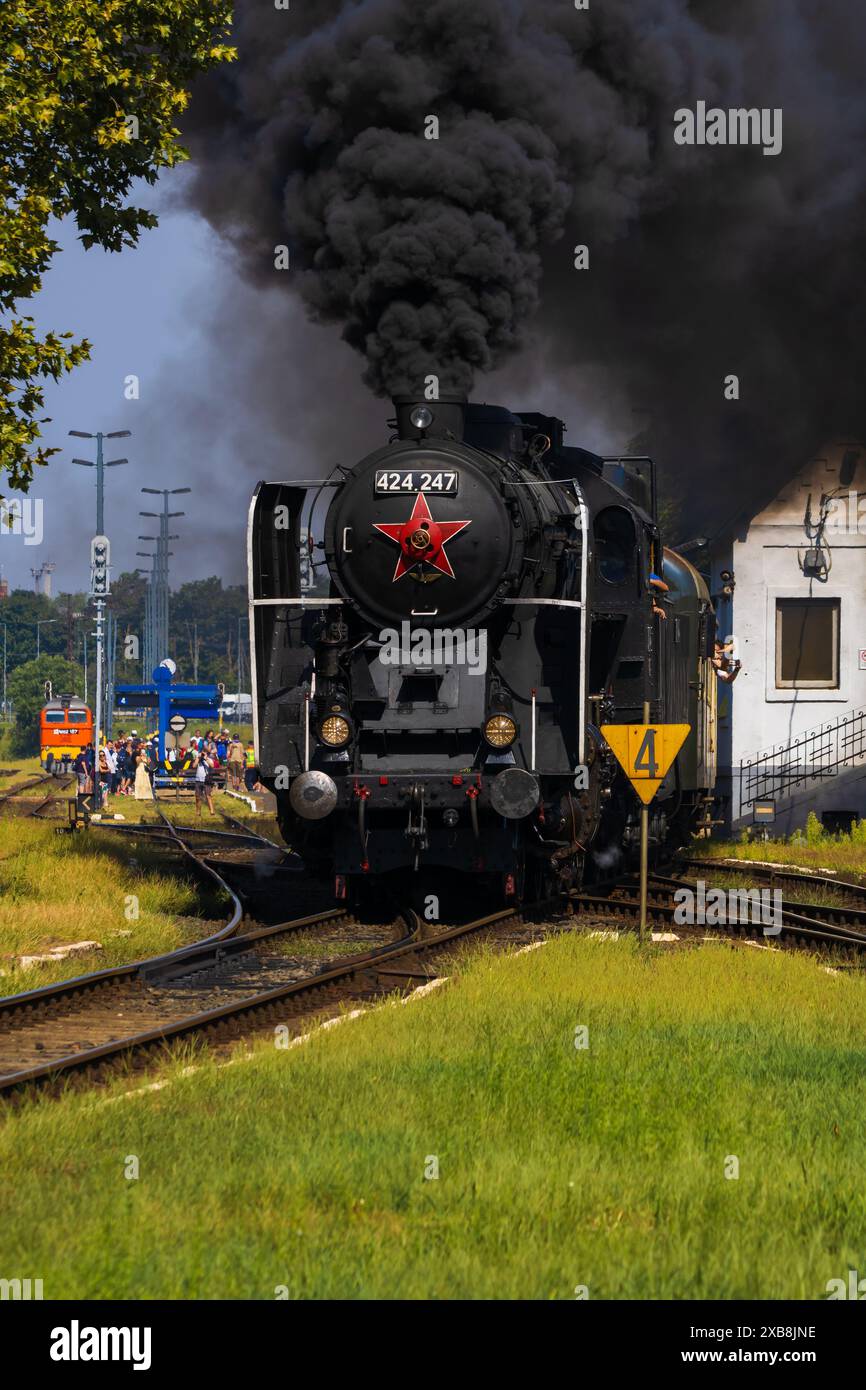 MÁV steam locomotive 424 at Tapolca railway station Stock Photo - Alamy