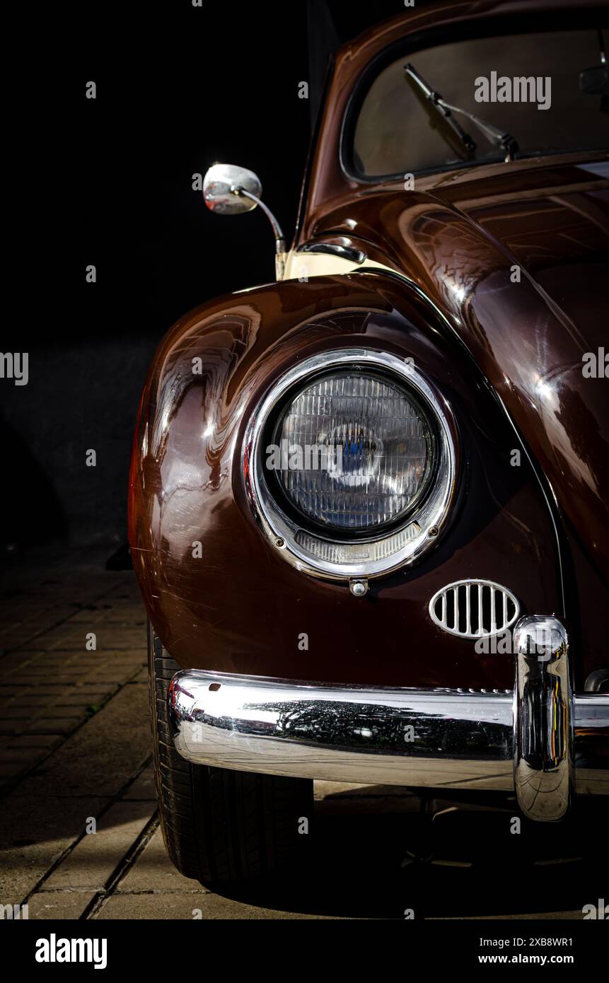 Headlights front lights in hi-res stock photography and images - Alamy