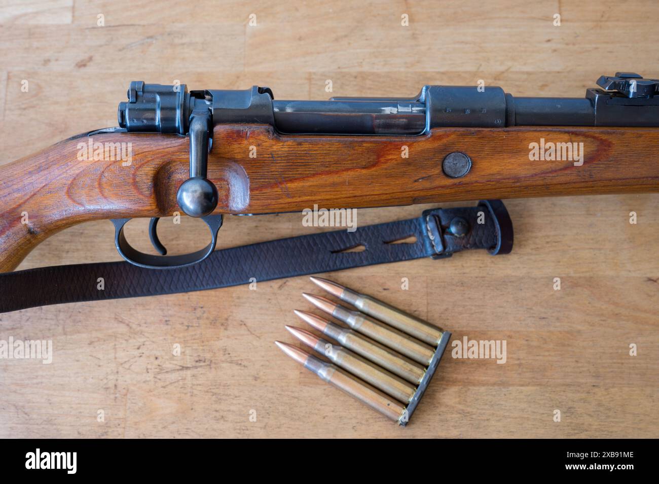Mauser 98 rifle hi-res stock photography and images - Alamy