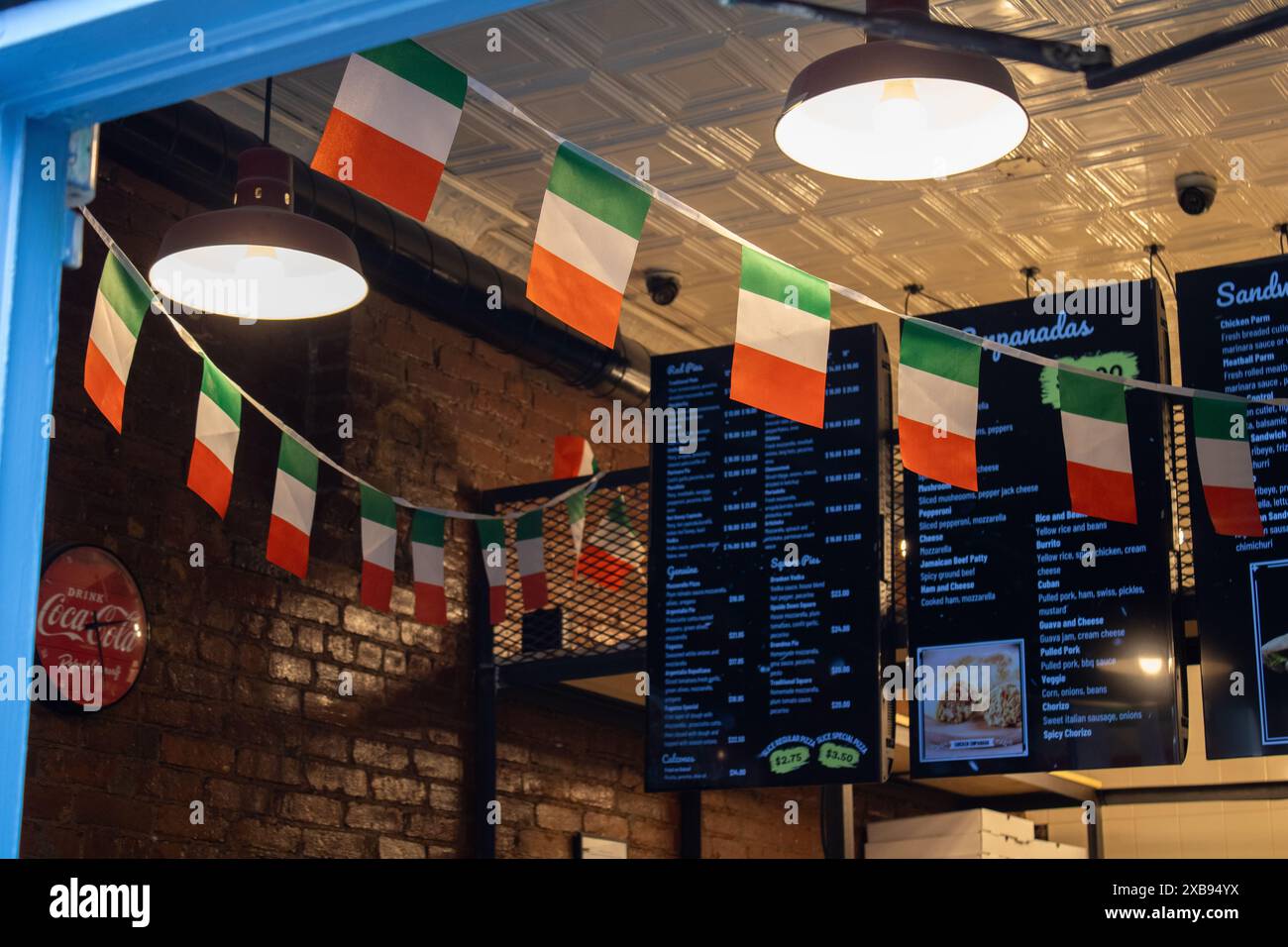 Italian restaurant interior flag hi-res stock photography and images ...