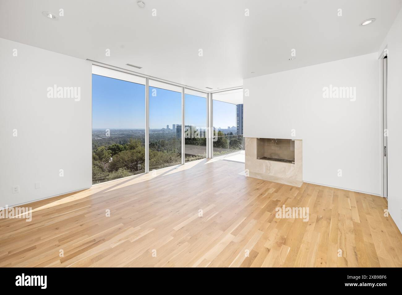 Hardwood floors hi-res stock photography and images - Alamy