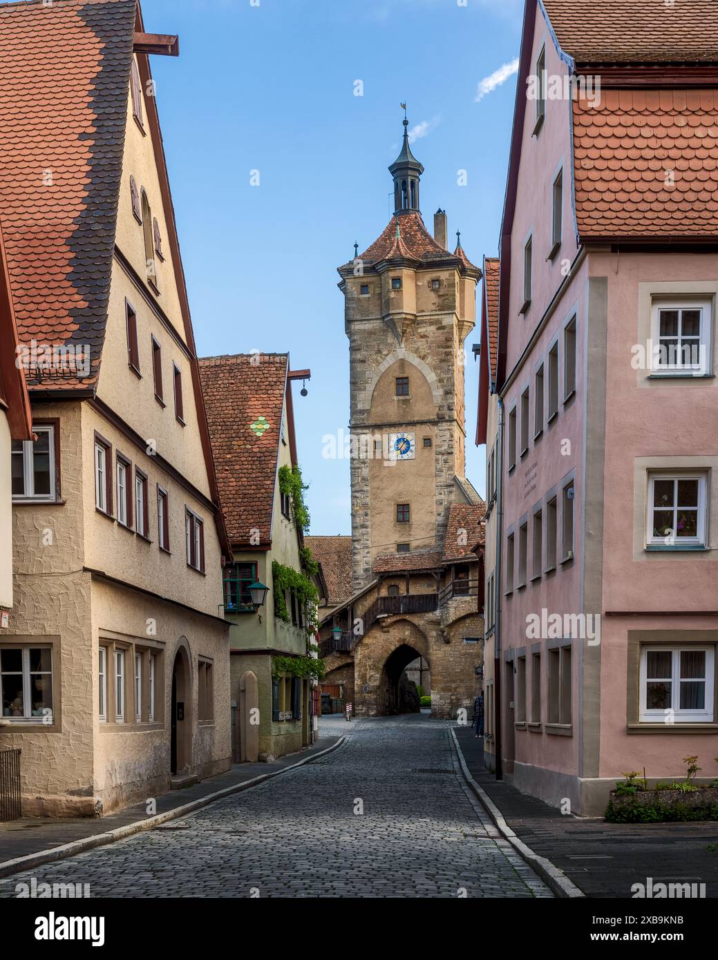The magical old town in Rothenburg ob der Tauber and its beautiful ...