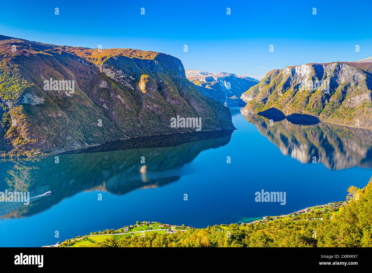 Fjordbilder hi-res stock photography and images - Alamy